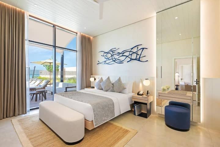One Bedroom Beach Villa With Private Pool In Auh -