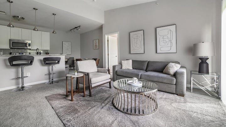 Landing | Chic 2bd, Gym - コロンバス, OH