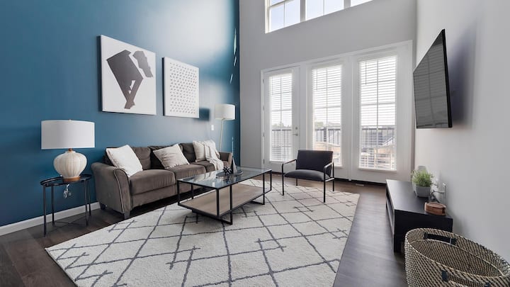 Landing | Stylish 2bd, Gym - Columbus