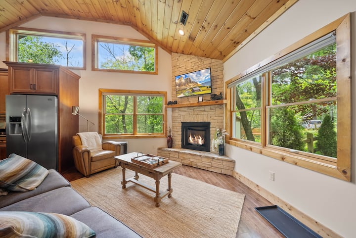 Mountain Home In Wooded Setting - Blowing Rock