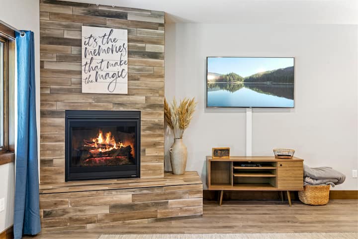 Hot Tub |Pool| Fireplace | Crosslake 822 - Crosslake, MN