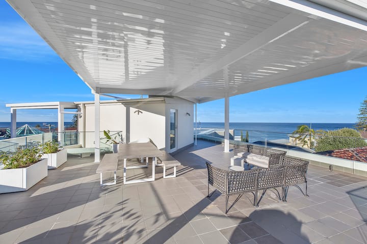 Skywaters Retreat - 2 Bedroom With Waterviews - The Entrance