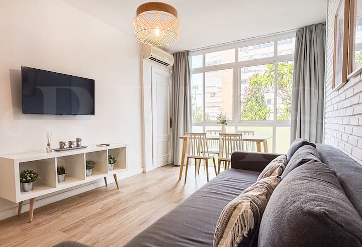 Appartement Avec Balcon, Piscine Près Plage | Rems - Benalmádena