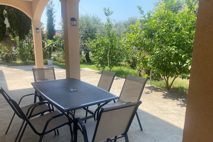 A-24597-c Appartement De Deux Chambres Avec La - Lopar