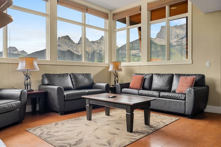 Mountain Views, Bbq, Balcony & Resort Amenities - Canmore