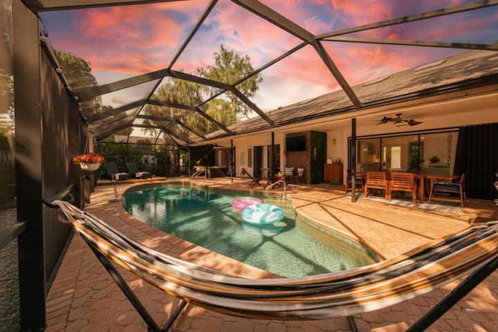 Olam Villa | Heated Pool | Cinema & Gameroom - Naples, FL
