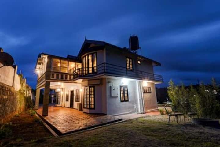 2-bhk W/ Garden, Balcony & Picturesque Verandah - Mettupalayam