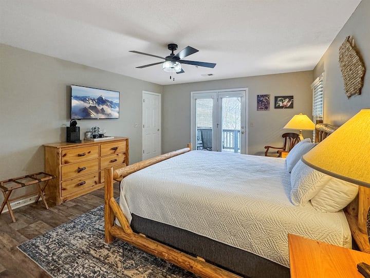 Gated Mountain Retreat In Helen - Helen, GA