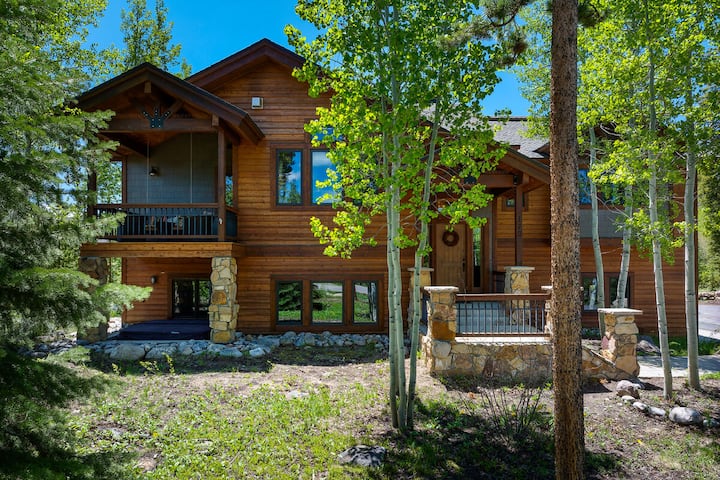 The Owl's Nest | Private Hot Tub | Game Room - Winter Park, CO