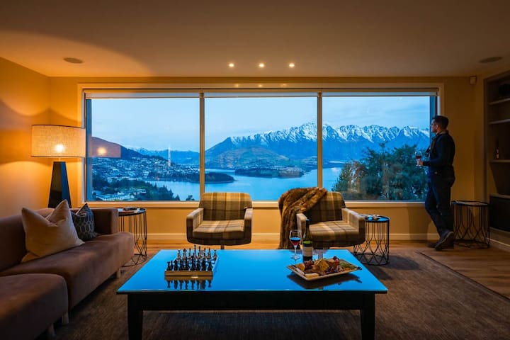 Lordens 1 | Lake Views, Hot Tub, A/c, Fireplace - Queenstown