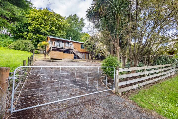 Alpine Charm - Ohakune Holiday Home - Mount Ruapehu