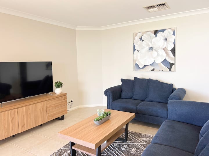 Yarrawah Crescent - Wagga Wagga
