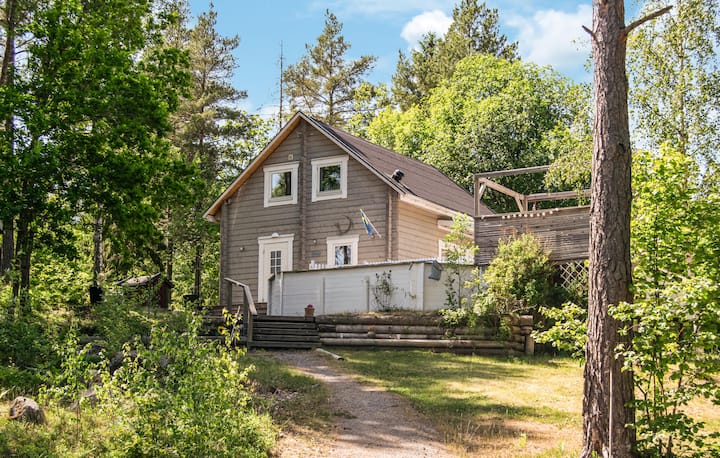 3 Bedroom Beautiful Home In Nynäshamn - Nynäshamn