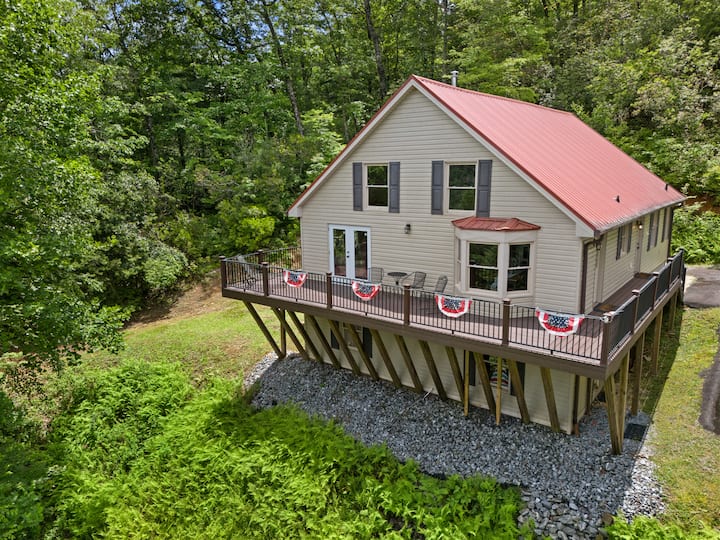 Timber Ridge Retreat By Chatuge Home Concierge - Helen, GA