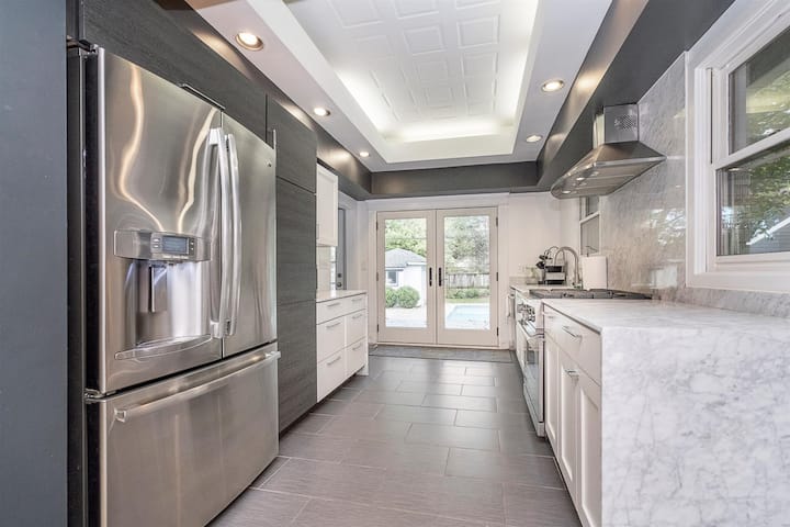 Broad Ripple Villa (1 Block To Strip) - Indianapolis, IN