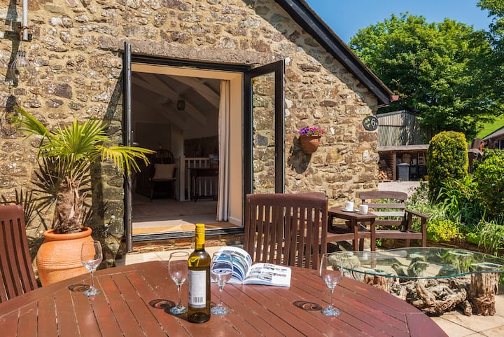 Woodpecker Barn - Kingsbridge