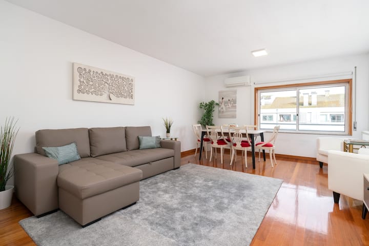 Spacious Escape Near The Beach By Host Wise - Porto
