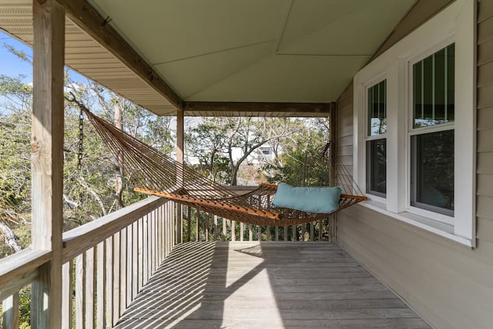 New! Canal Views Walk To Beach And Boardwalk! - Carolina Beach, NC