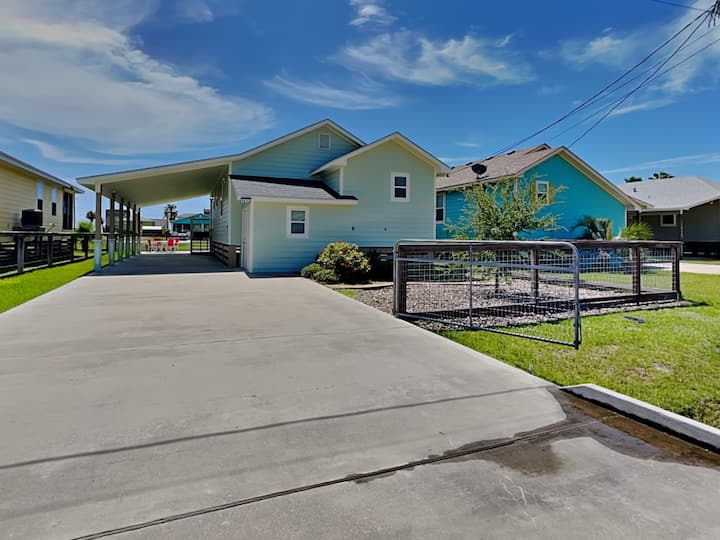 Gulf Coast Getaway | Downtown - Rockport, TX