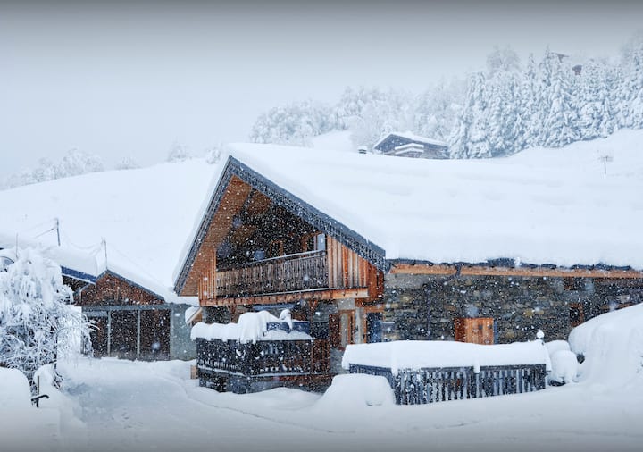 Ferme Rénovée Avec Jacuzzi Et Terrasse - La Giettaz
