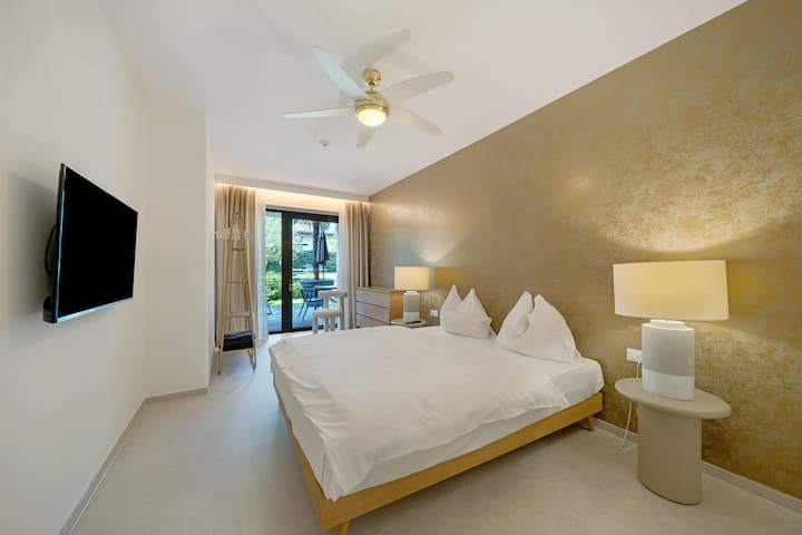 Goldfinger Individual Apartment - Naturno