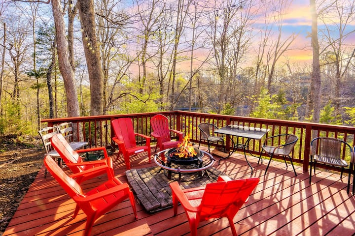 Southerntreasure: Wi-fi*hottub*games*s/secluded*fi - Sevierville, TN