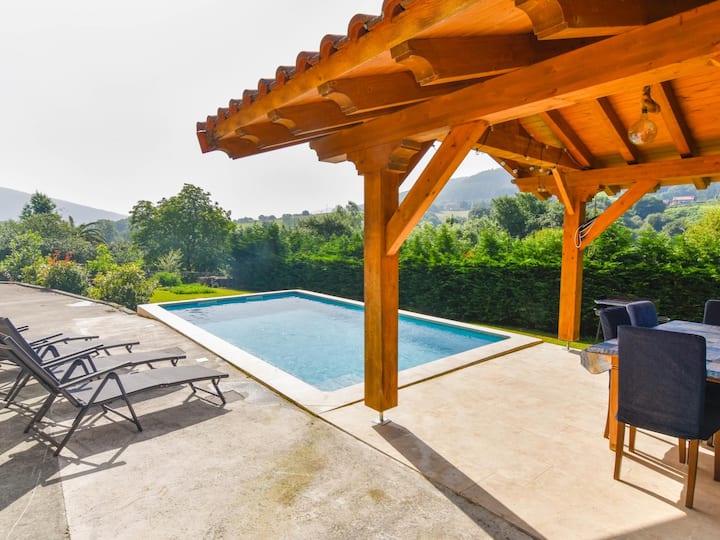 Maison Spacieuse Avec Piscine - Cantabria
