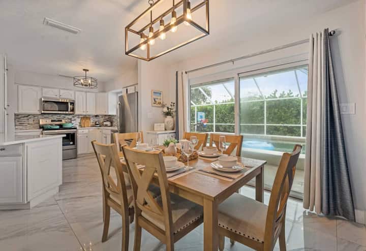 Family Pool Getaway Near Port Canaveral & Beaches - Merritt Island, FL