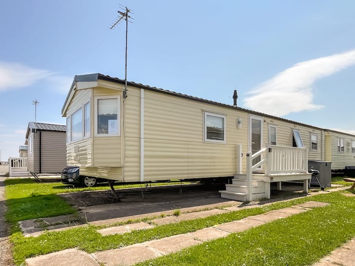 Black Sheep Retreat - Prestatyn