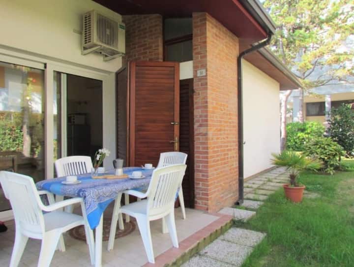 Villa Avec Jardin Privé Proche De La Plage Et Du C - Bibione Pineda