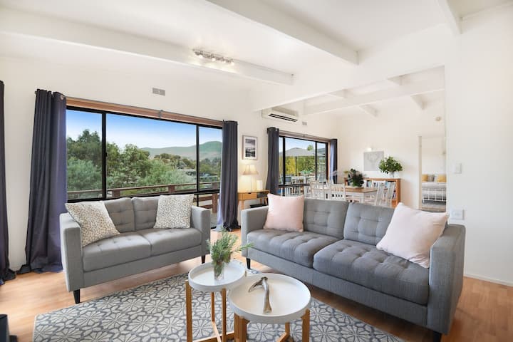 Redgum Apartment - Merrijig - Sleeps 7 - Merrijig