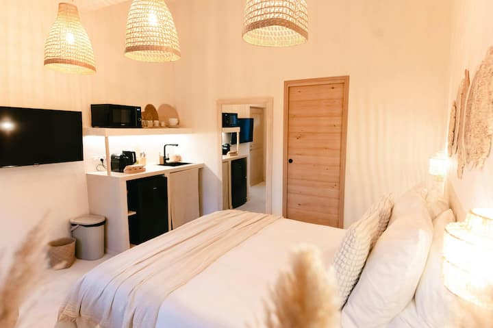 Auberge Tao - Studio Bali - Biot