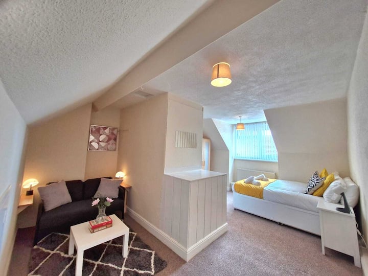 3bed House With Gym Close To Town, Uni, Hospital - Leicester