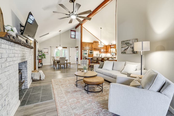 Near Bella Vista Trails & Elk River: Family Home! - Big Sugar Creek State Park, Pineville