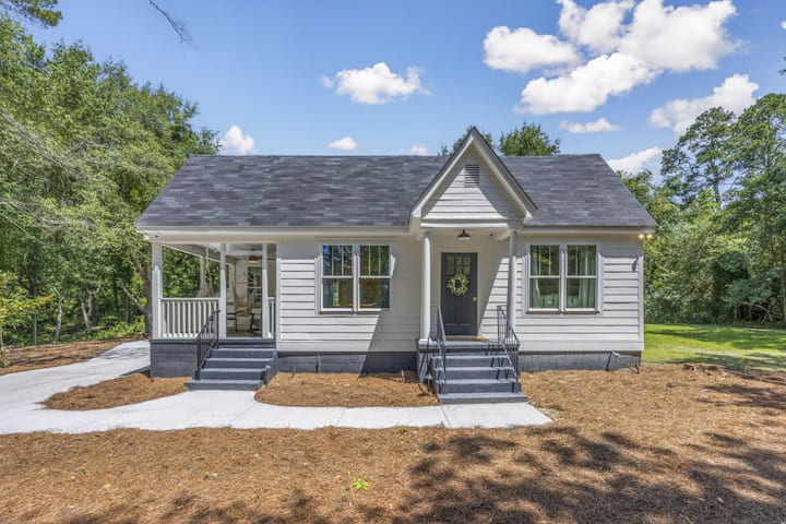 Chic Farmhouse Retreat & Pond~10mins To Ft.jackson - Columbia, SC