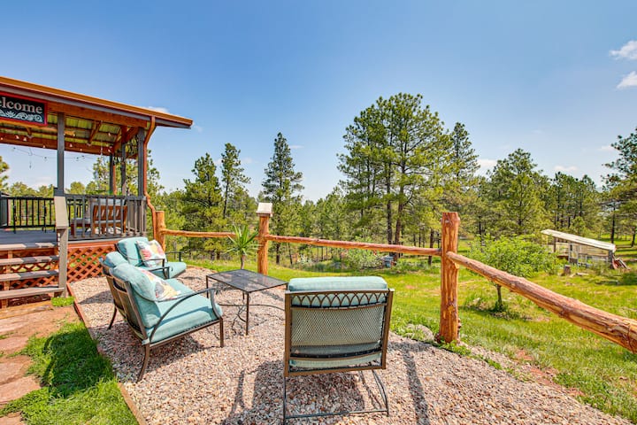 3 Mi To Dtwn: Mtn-view Retreat In Hot Springs! - Hot Springs, SD