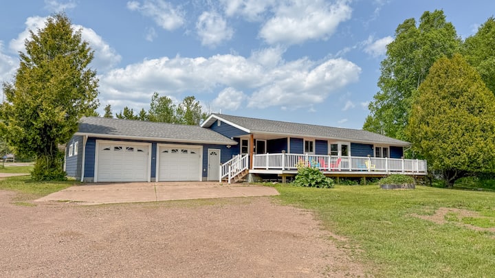 Agate Cottage - Modern Comfort In The Heart Of - Grand Marais