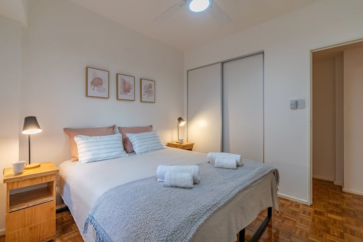 Warm & Peaceful In Recoleta | Renovated 1-bedroom - Buenos Aires