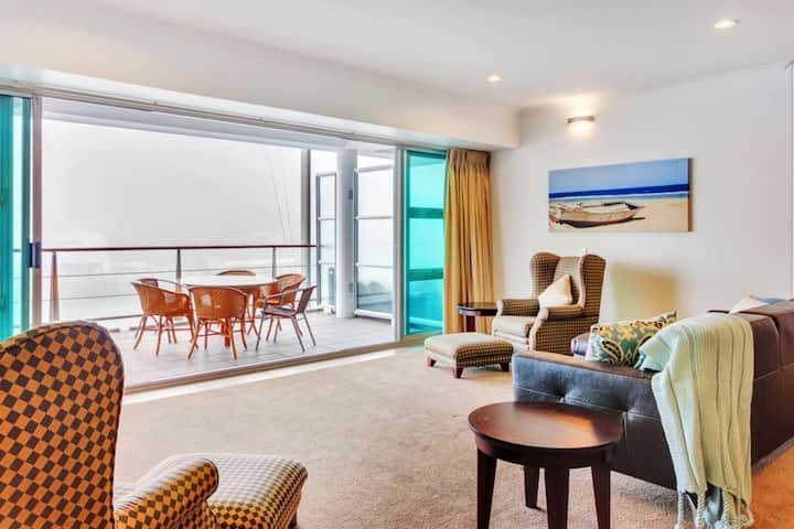 Qv Waterfront Stunning 2 Bed Condo - (378) - Auckland