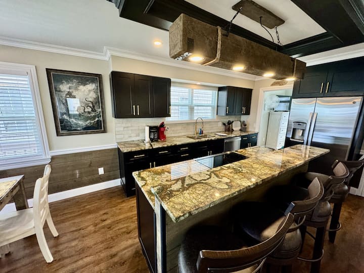 Luxury Pirate-themed Beach House Myrtle Beach - Surfside Beach, SC