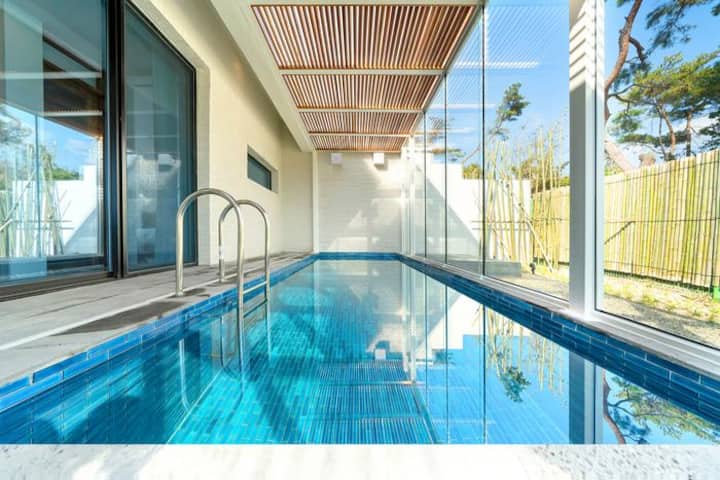 미온수수영장 객실, B Stay(신축 독채 풀빌라,개별바베큐) - Gyeongju-si