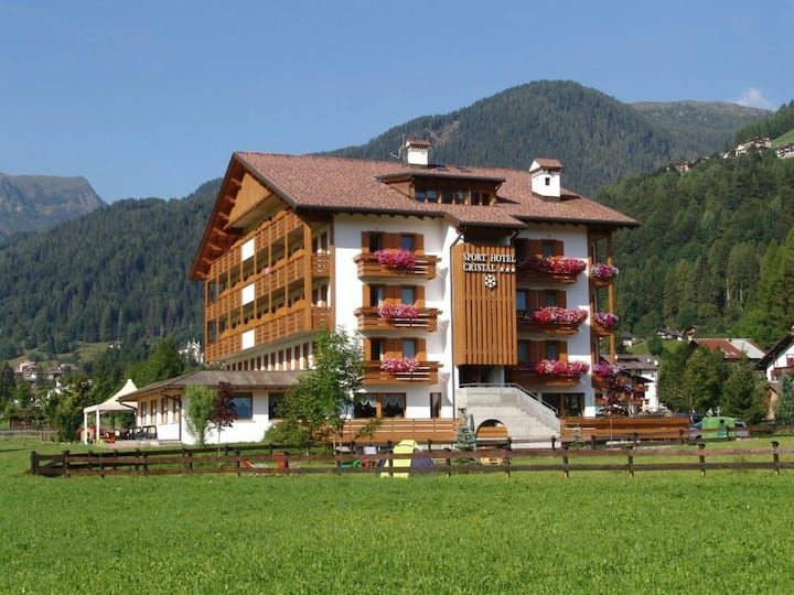 Tucked Into The Stunning Biois Valley - Alleghe
