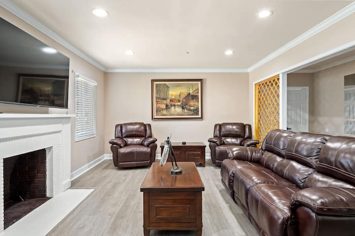 Whimsical Family Stay, 10 Min Walk To Pv Hospital - Pomona, CA