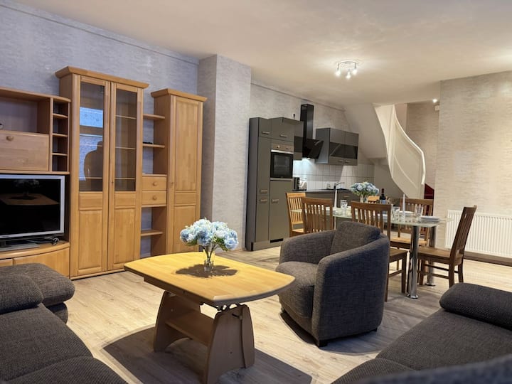 S10 Monteurhaus In Solingen - Leichlingen