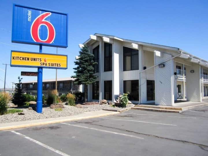2 Lits Queen | Ns - Madras, OR