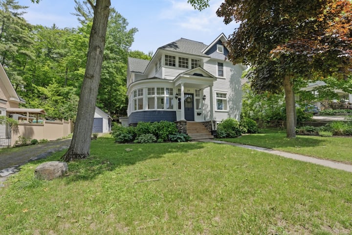 Cottage Country Home - Parry Sound
