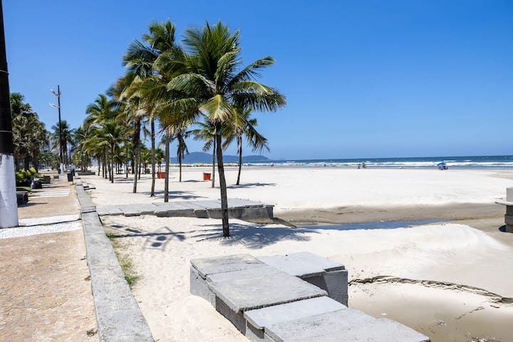 Apto Com Wi-fi, Ar Cond. E Garagem à 100m Da Praia - Praia Grande