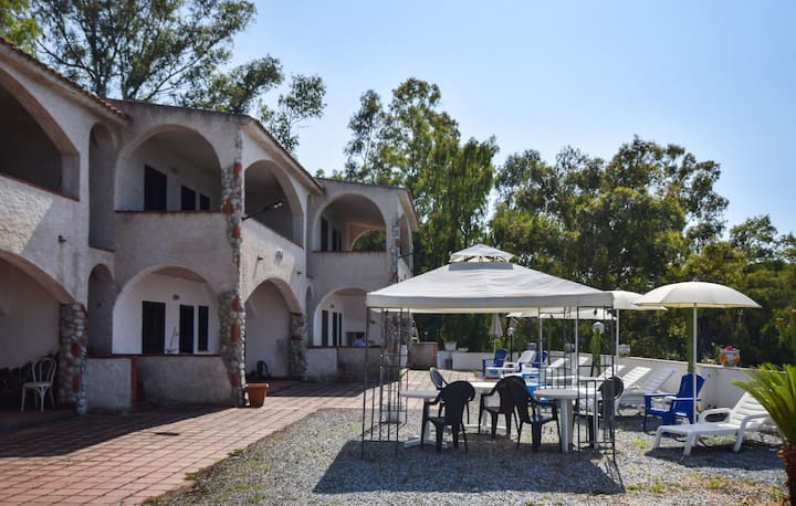 2 Bedroom Lovely Apartment In Parghelia - Briatico