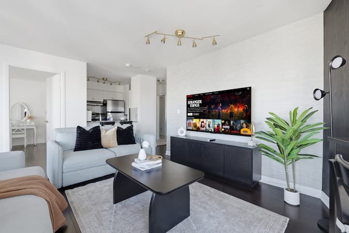 Stylish 2br Downtown Escape | Prime Victoria Spot - Toronto