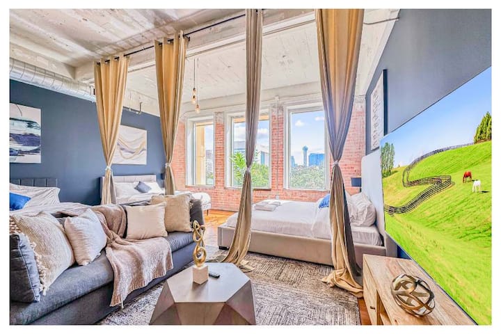 Elegant 2bd | Dt Dallas | Sleeps 16 | Free Parking - Dallas, TX